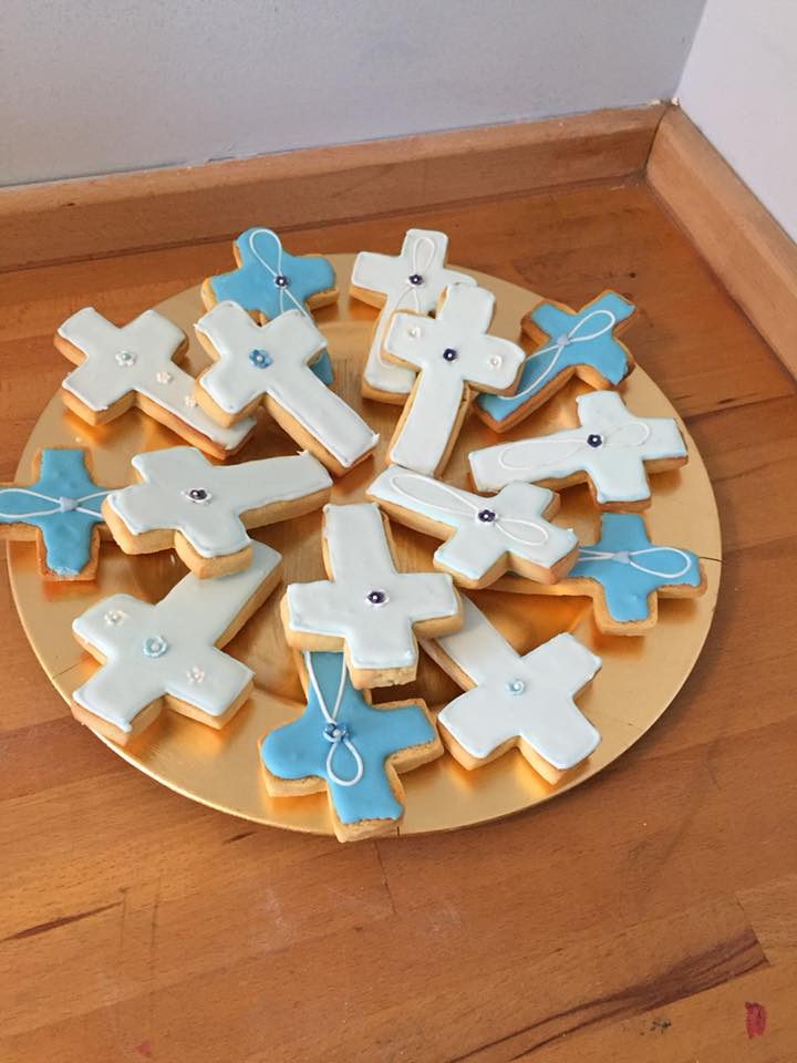Christening Biscuits #001 – Lizzie's World Of Cakes